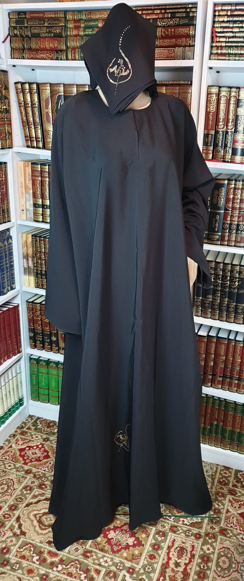 Sharqiaa Signature Abaya Set – BAIT AL ABAYA
